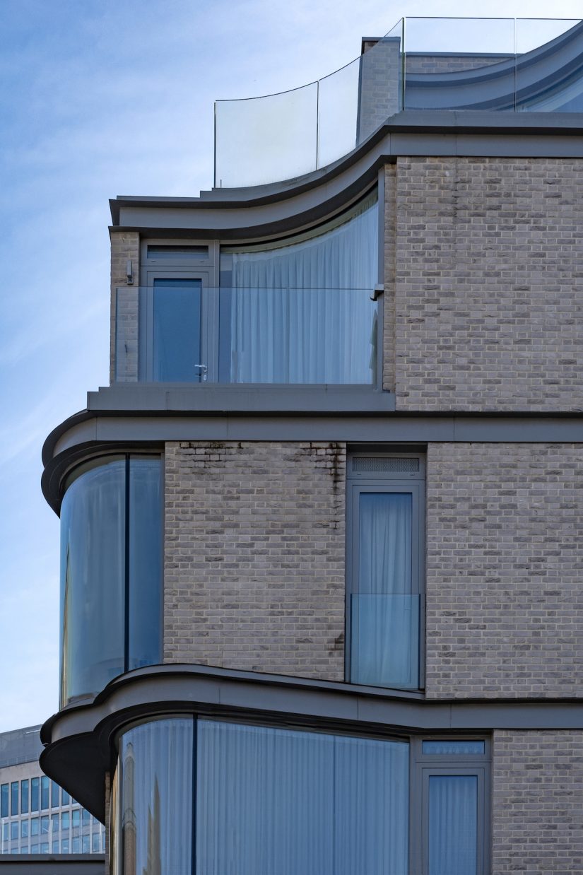 VI Castle Lane, Westminster - Sons & Co.